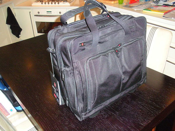 Top 5 Best Rolling Briefcase for Your Business Trip - For Travelista